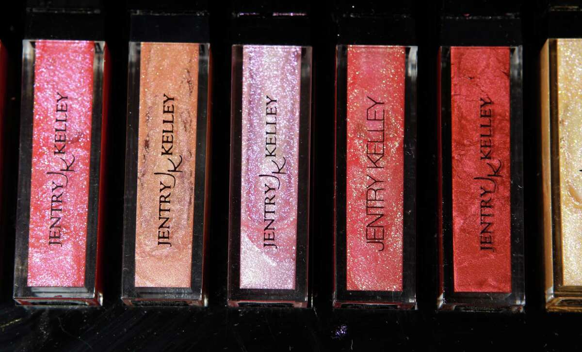 Makeup artist Jentry Kelley uplifts women with her cosmetics line