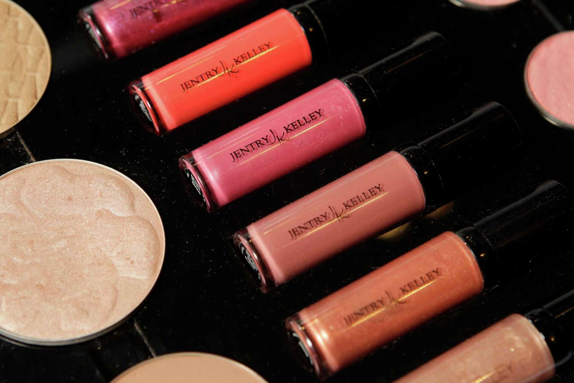 Makeup artist Jentry Kelley uplifts women with her cosmetics line