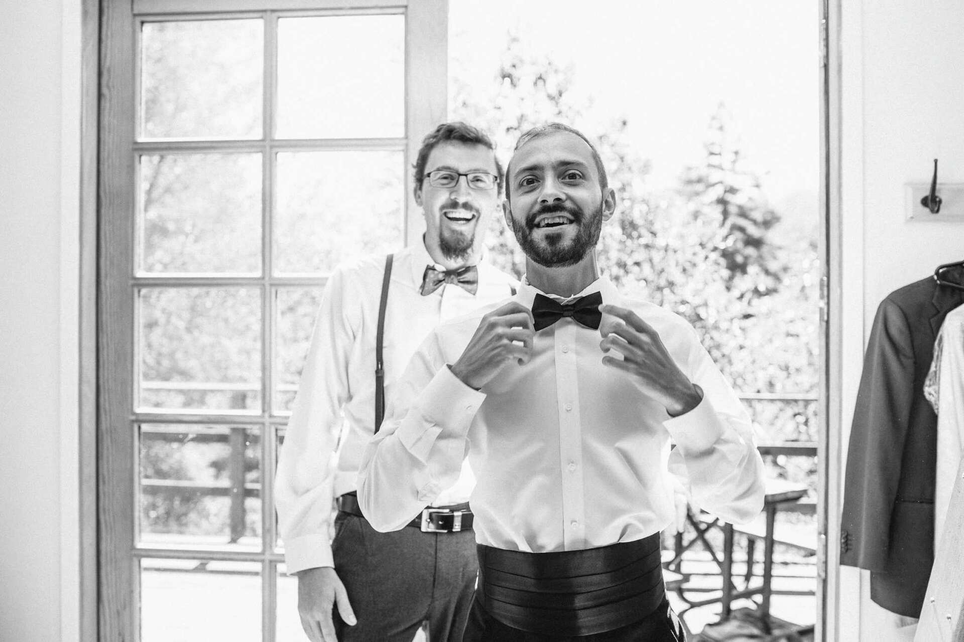 Couple tie the knot in earthly Ben Lomond wedding