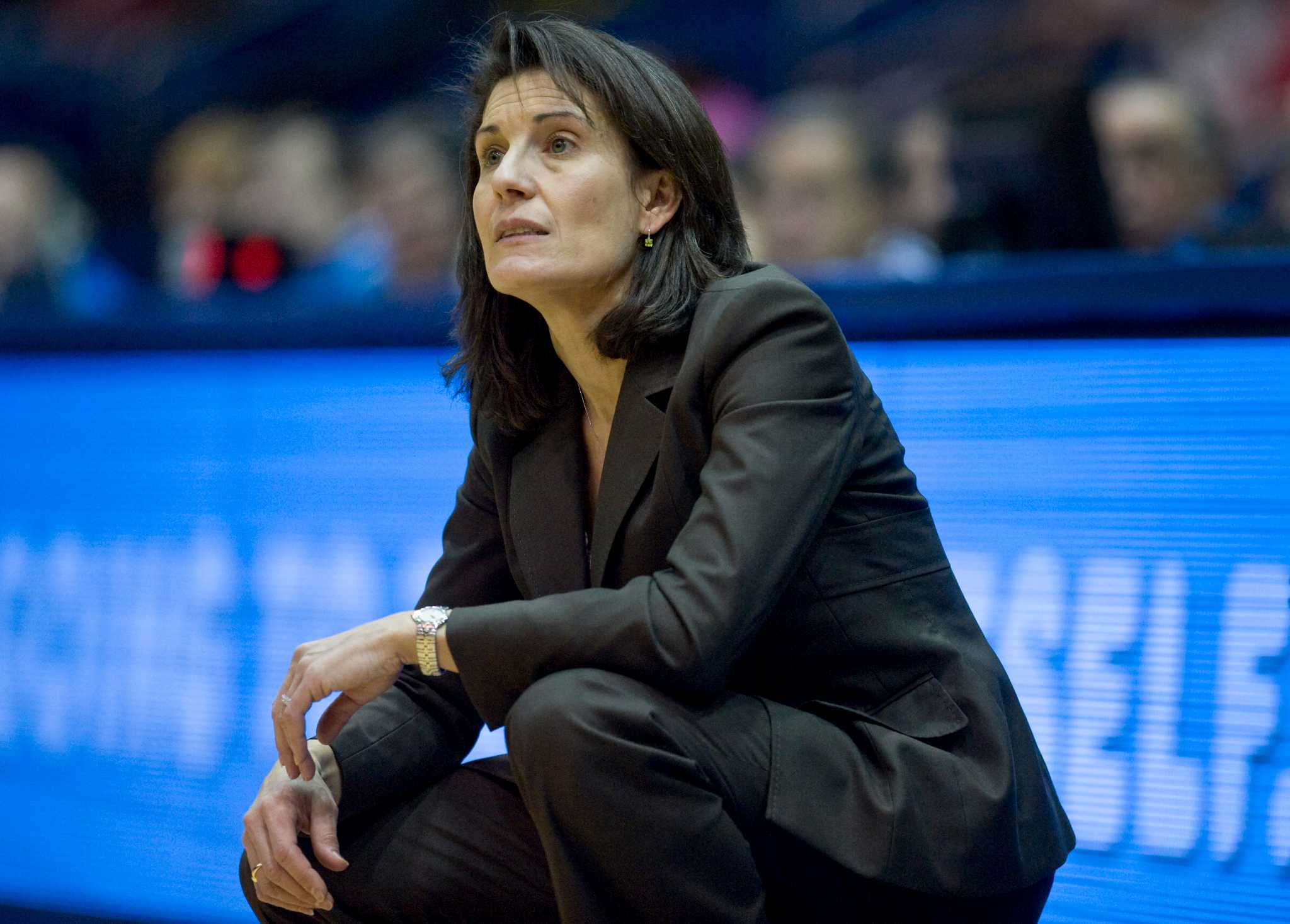 Jennifer Gish: Castelli rekindles her passion for basketball