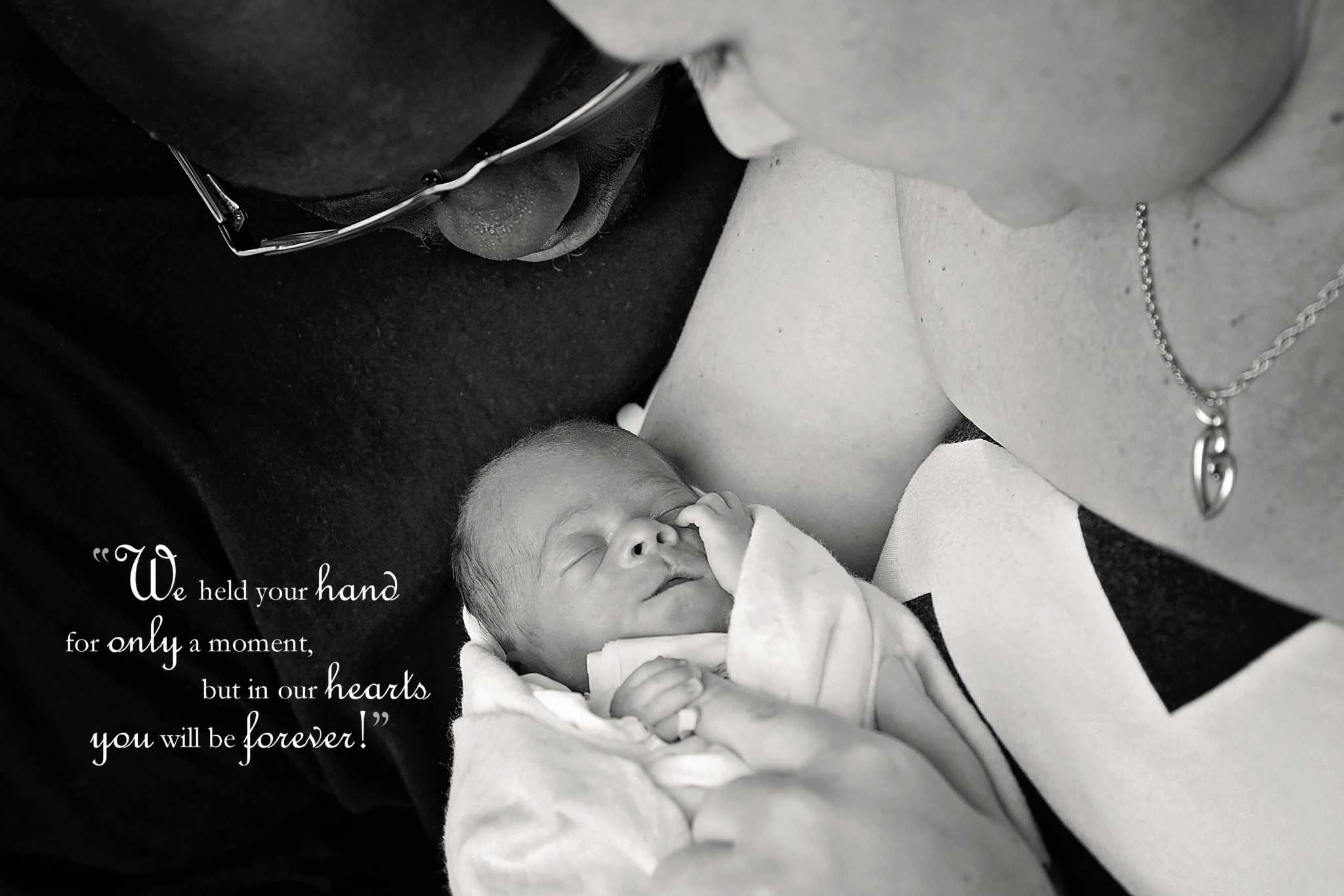Volunteer photographers preserve families' memories of babies lost at birth