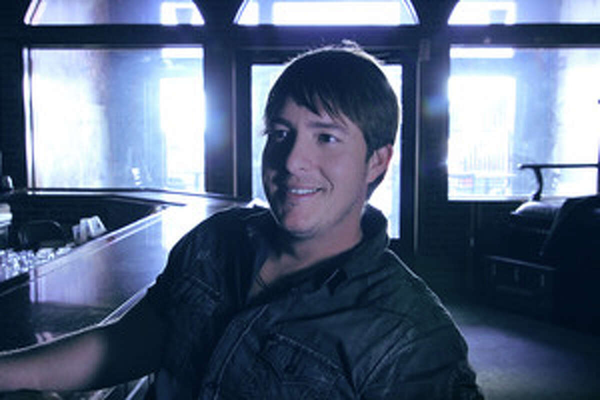 Country music purists flock to RodeoHouston's 'Hideout' tent