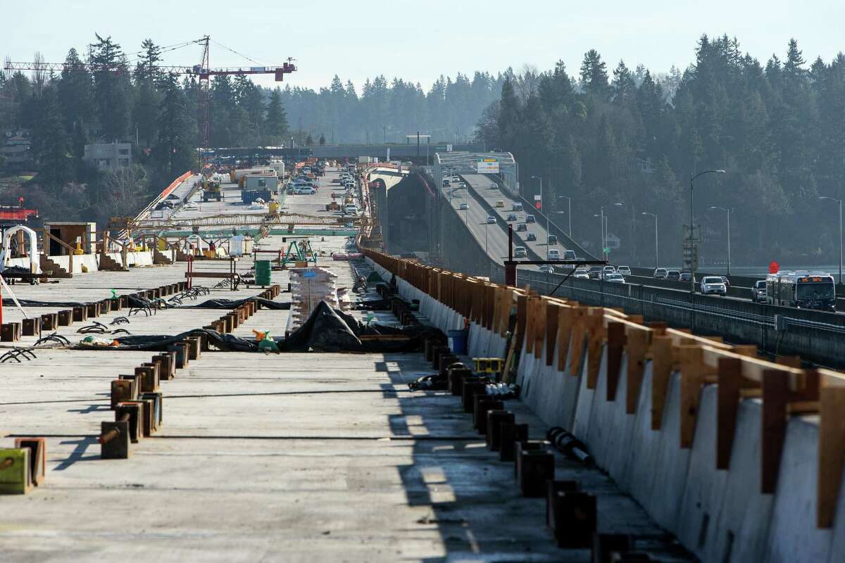 New 520 bridge hits milestone