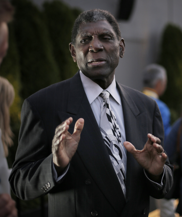 In Barnett and Attles, Warriors’ links to their past remain strong