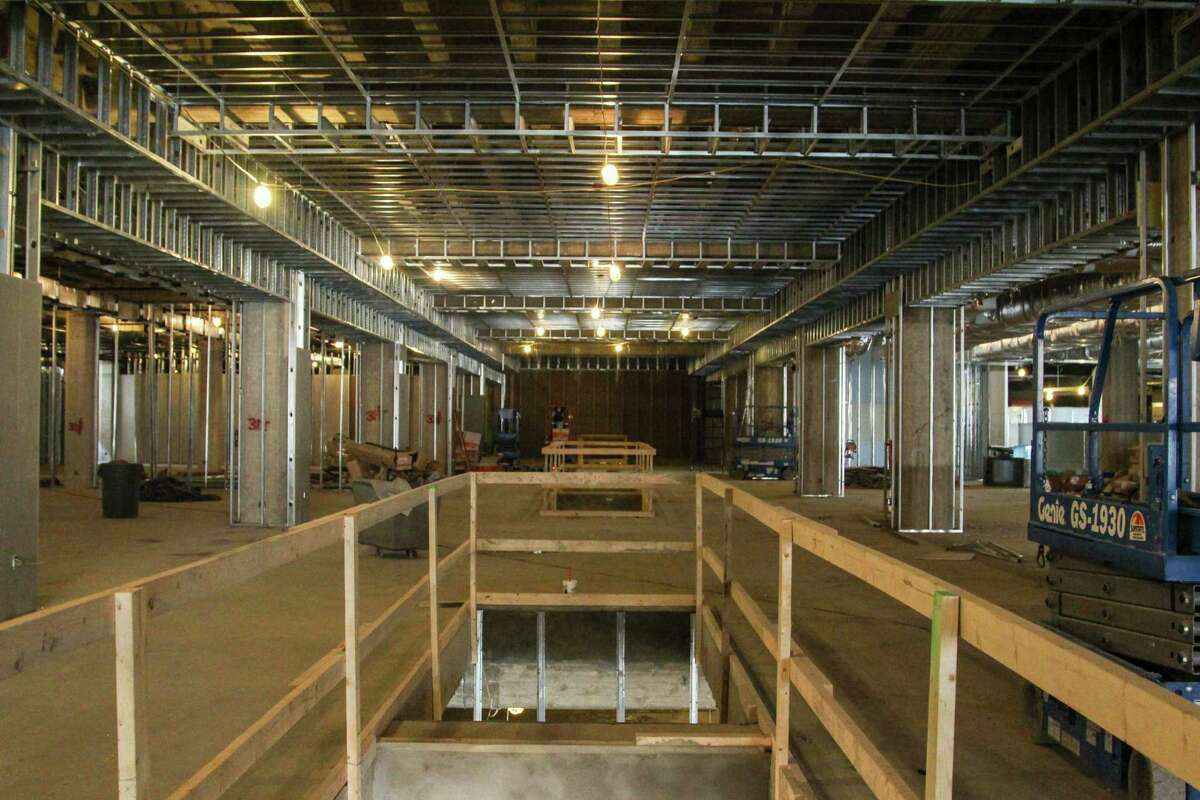 Rivercenter mall construction on Dave & Buster's, H&M expected to be ...