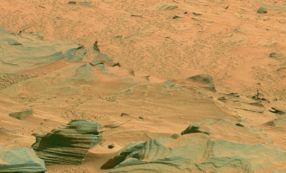 Snake spotted in NASA Mars photo feeds growing conspiracy theory ...