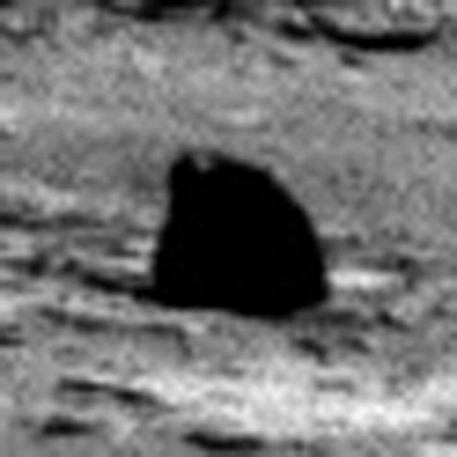 Snake spotted in NASA Mars photo feeds growing conspiracy theory ...