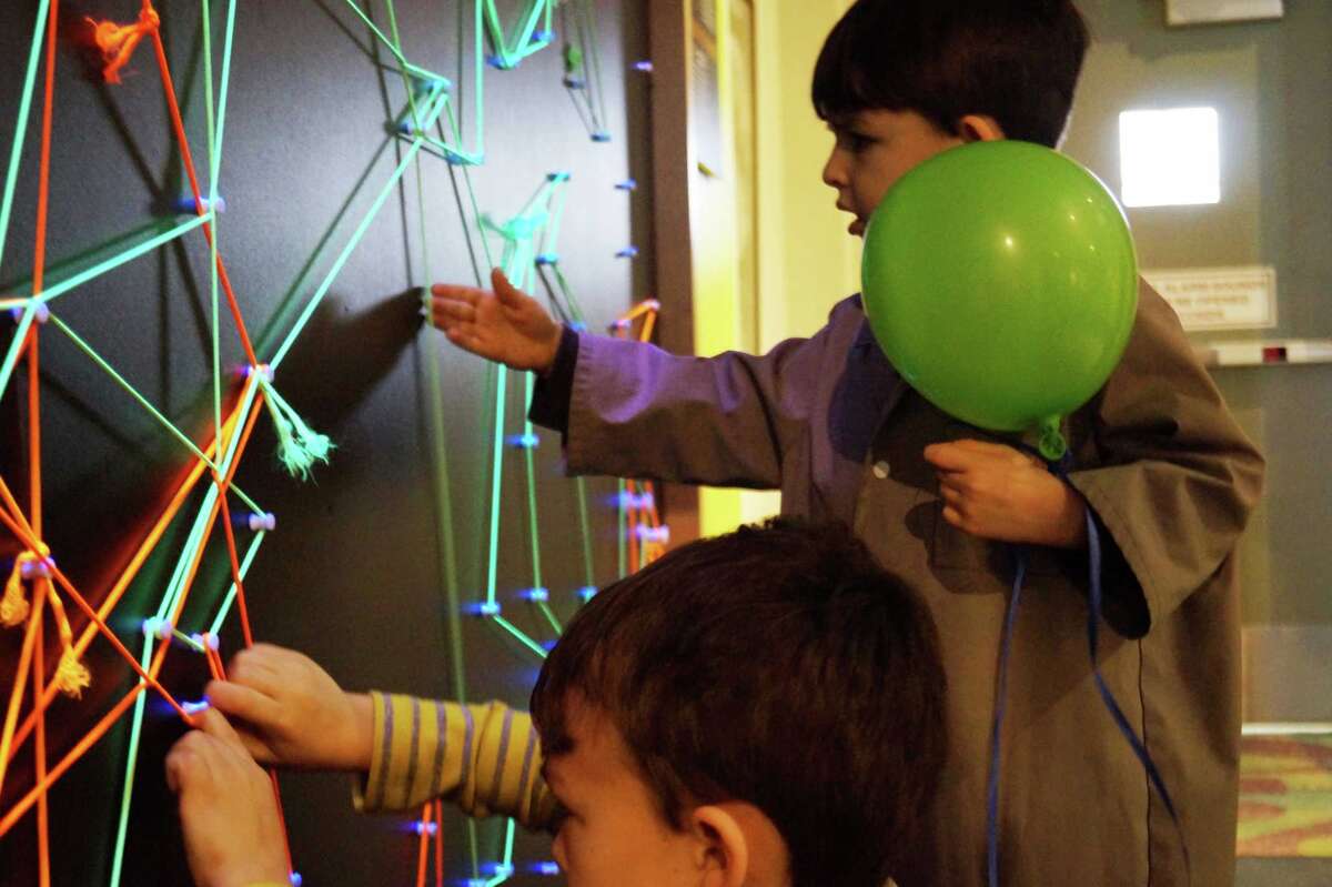 Stepping Stones Museum brings the moon, the sun and the stars to Norwalk