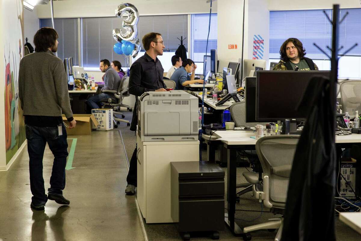 Facebook to reopen Seattle offices for employees at 10% capacity