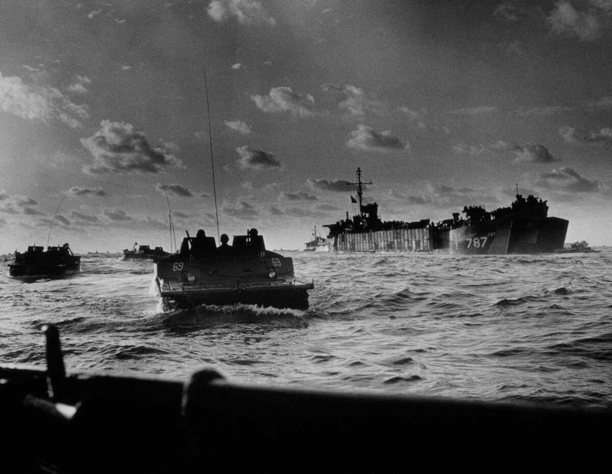 PHOTOS: U.S. remembers 70th anniversary of the Battle of Iwo Jima