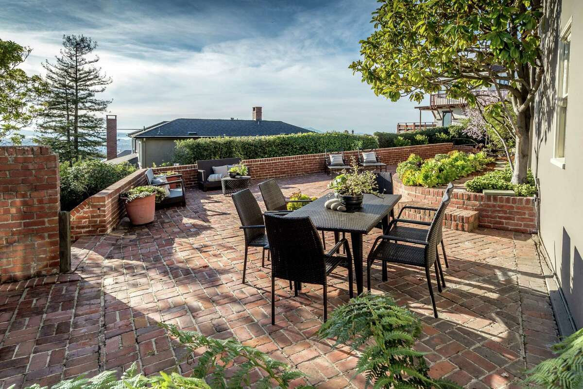 Hot Property: Piedmont 'Party House’ provides dramatic views, terraced ...