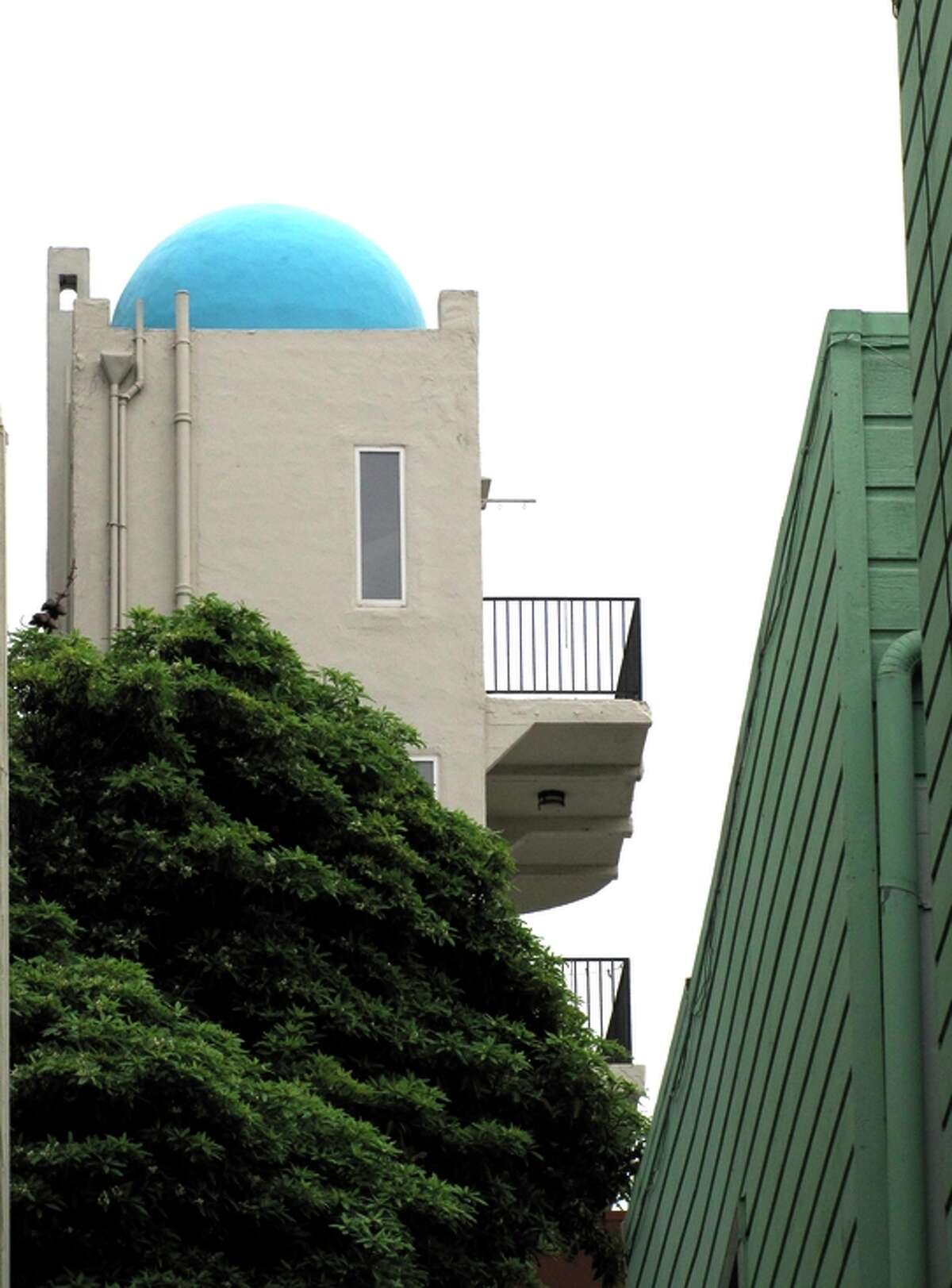 A quirky tower on the slope of Telegraph Hill