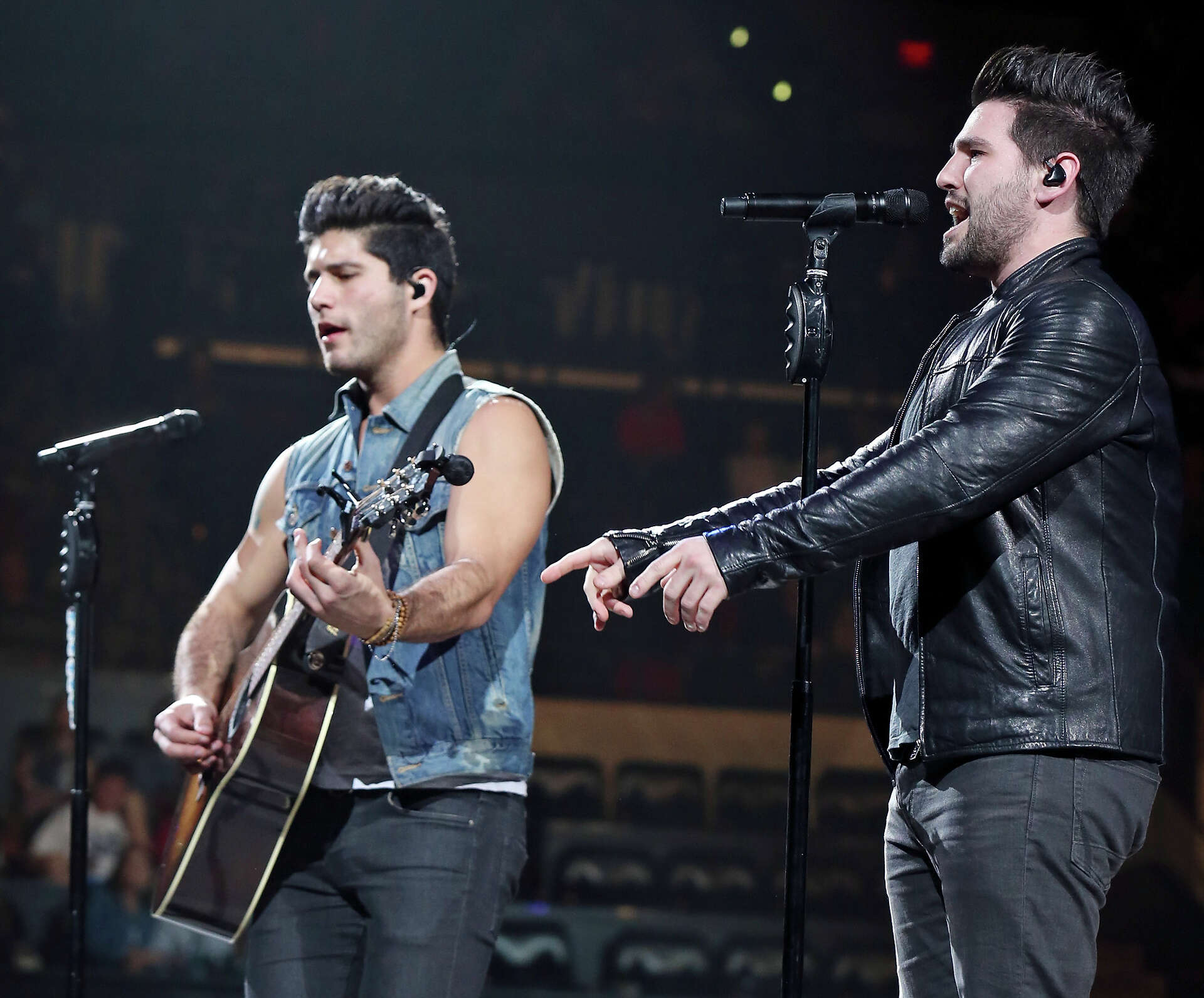 Dan + who? 'They’re hot.’