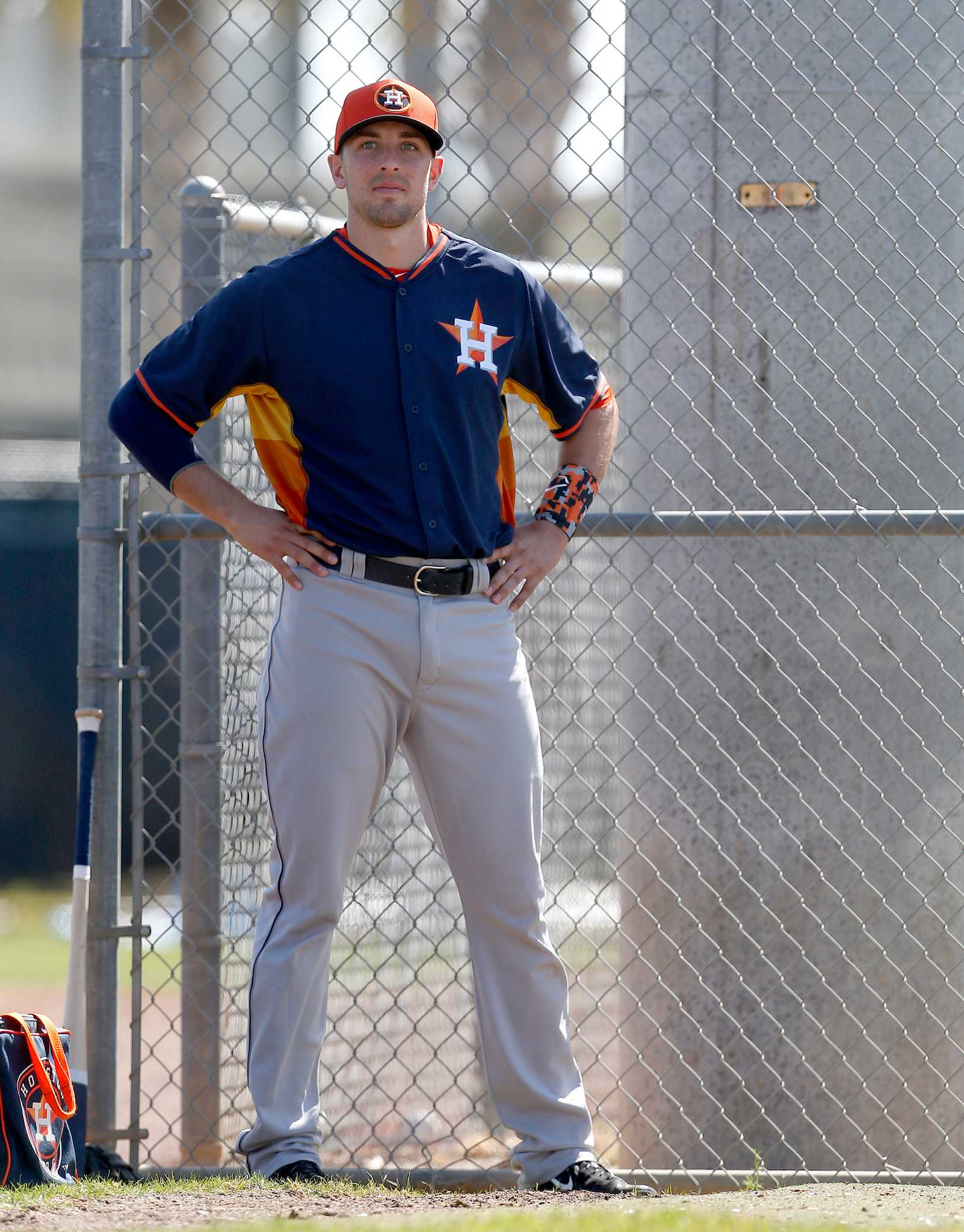 Astros catcher Castro needs to put both aspects of game together