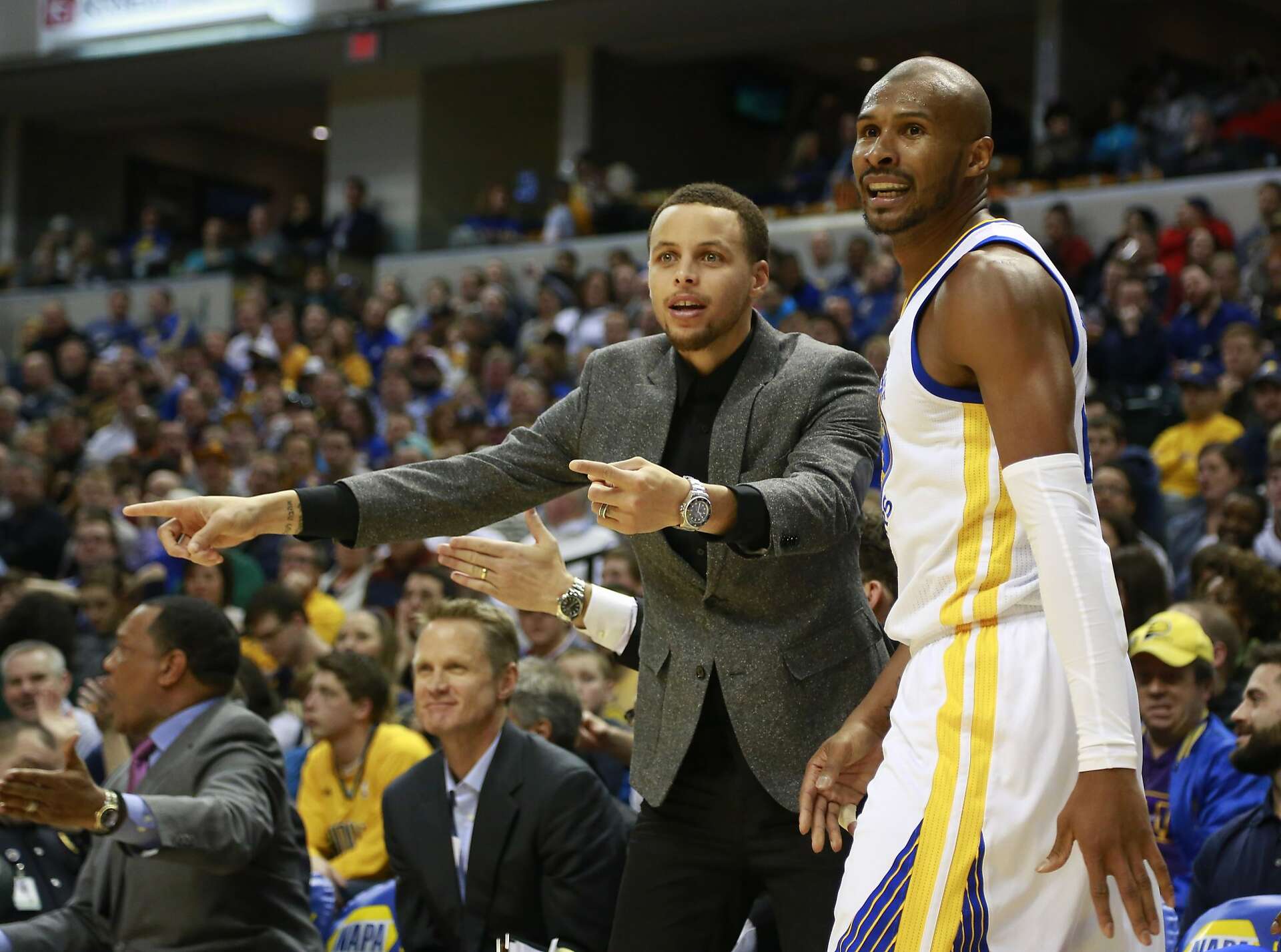 Stephen Curry says foot soreness unrelated to ankle injuries