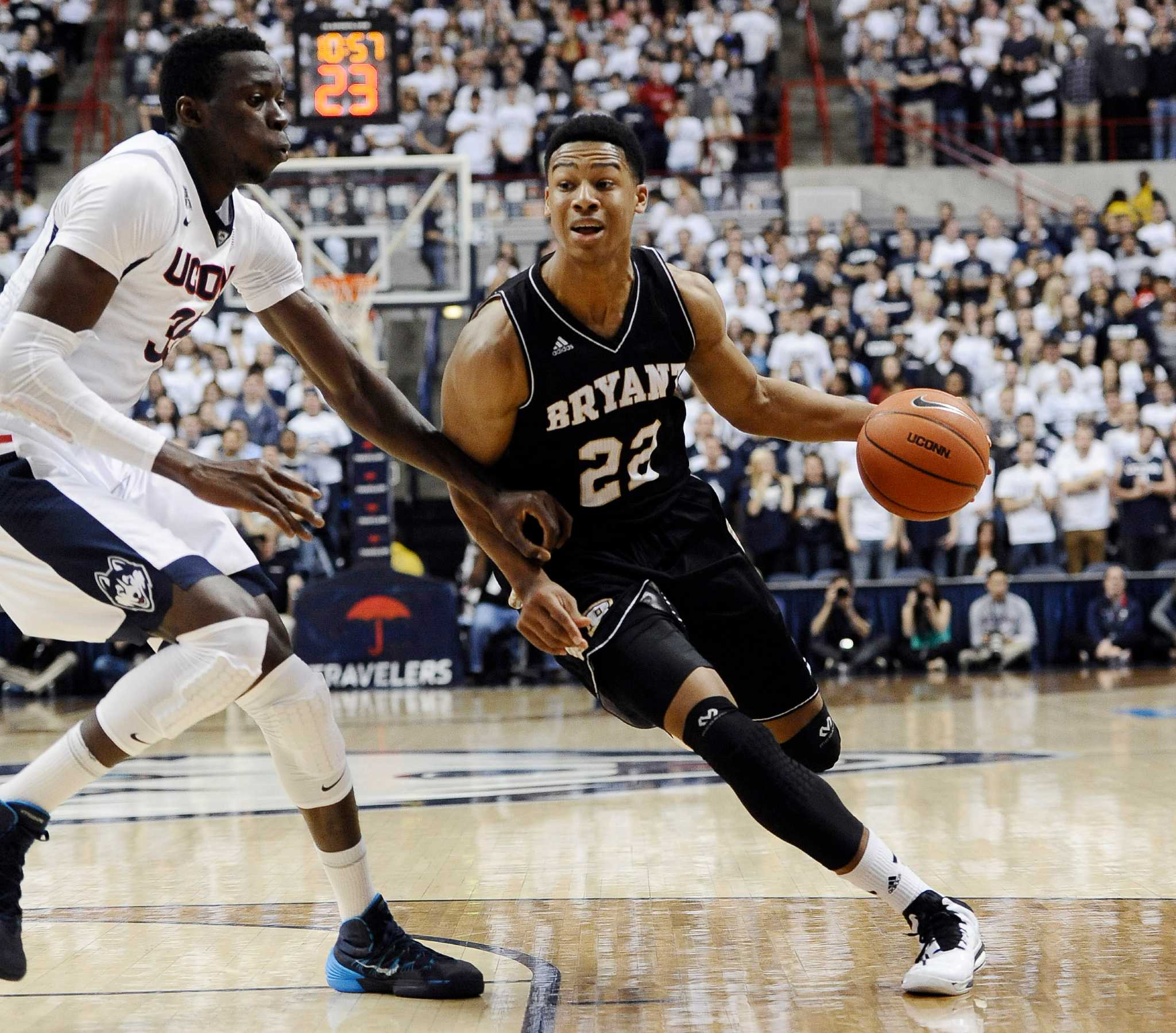 Thunder Dan: Bethel's Garvin an emerging star at Bryant