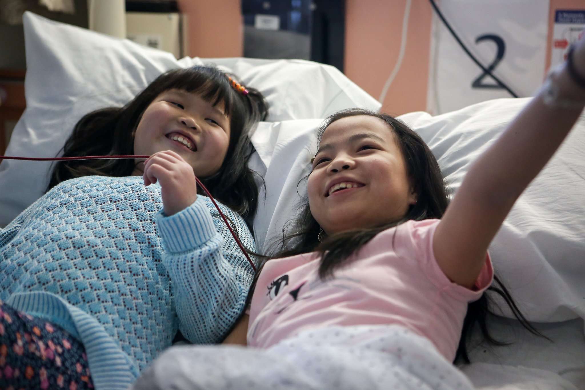 Best friends forever: Separated in China, 2 girls reunite in U.S.