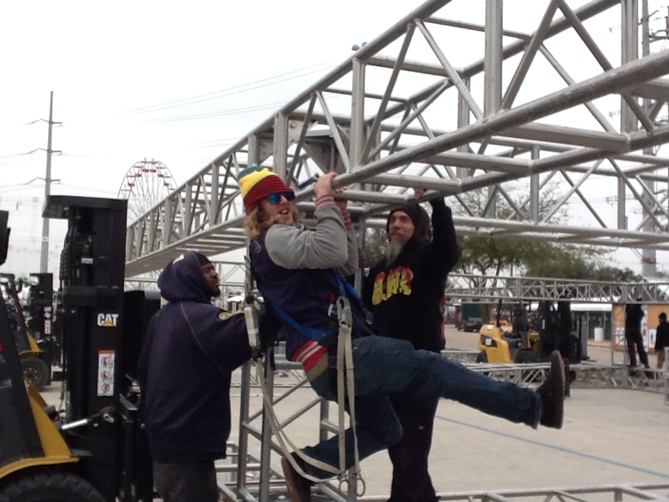 Learning the ropes: The Rodeo riggers