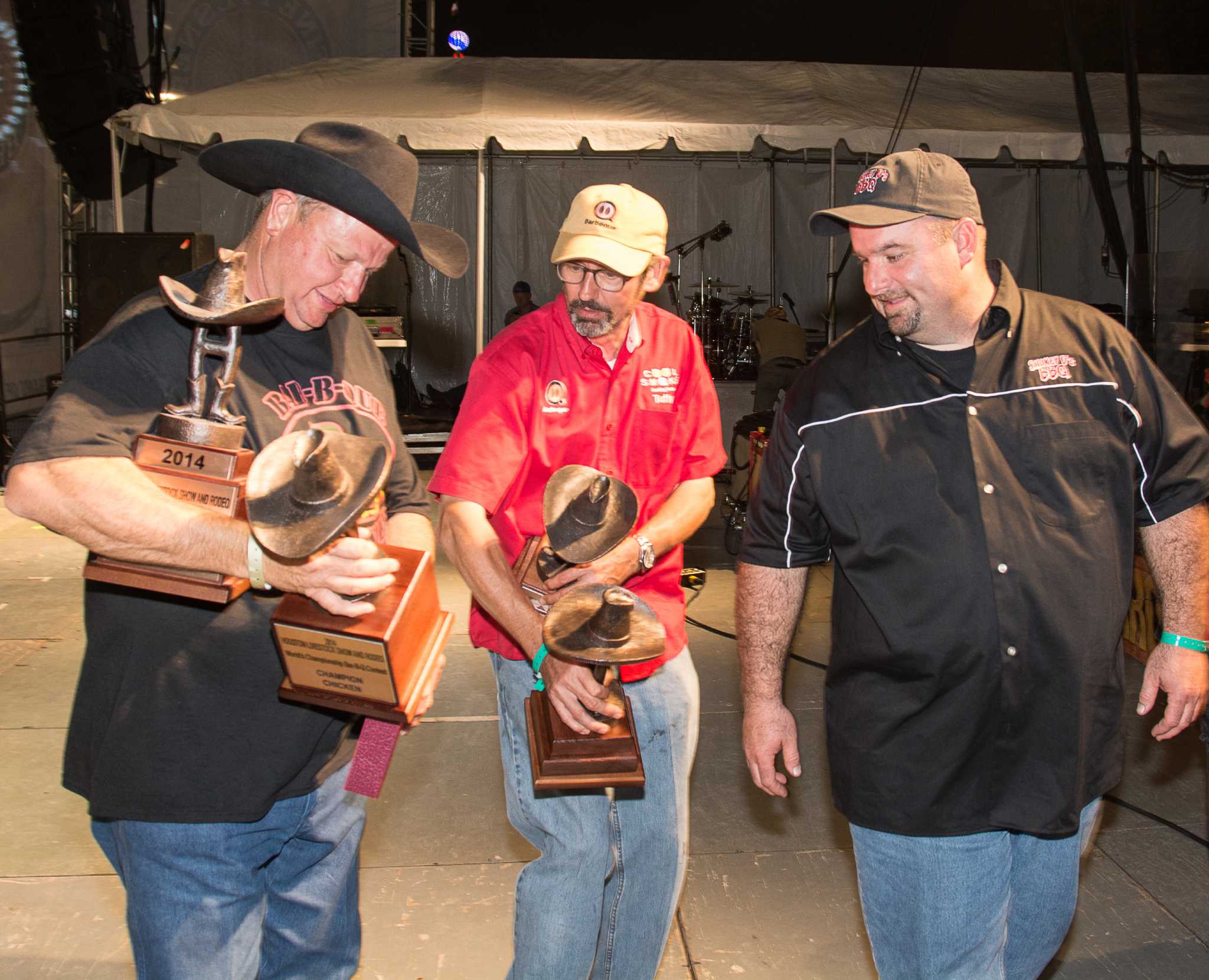 As rodeo barbecue competition heats up, teams do what they can to win