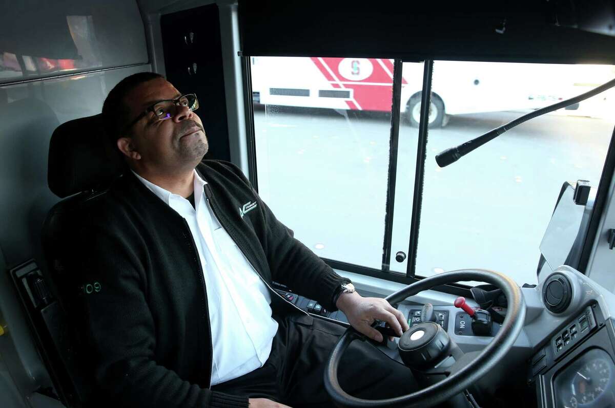 Double-decker bus gives Stanford commuters a fresh perspective