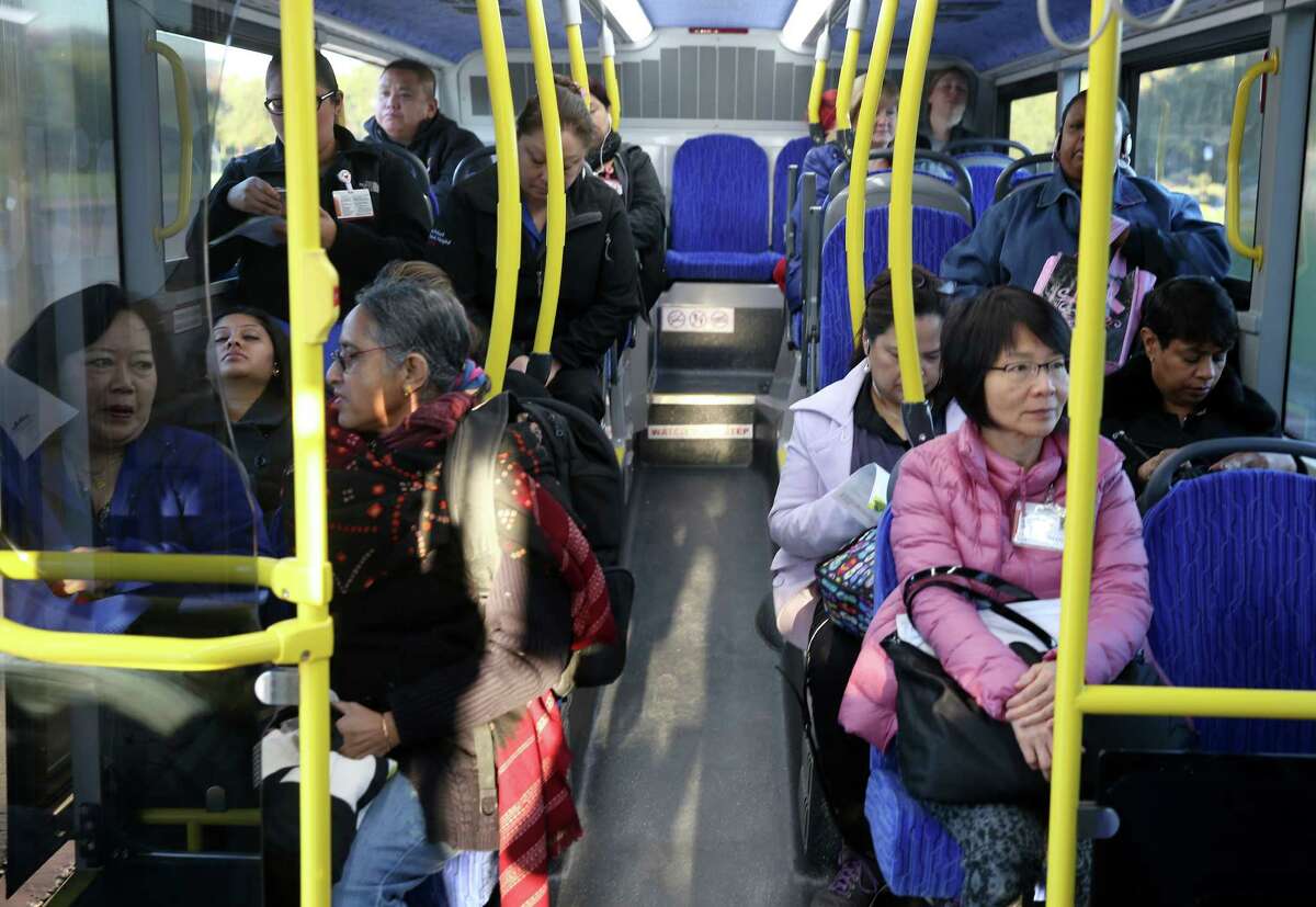 Double-decker bus gives Stanford commuters a fresh perspective