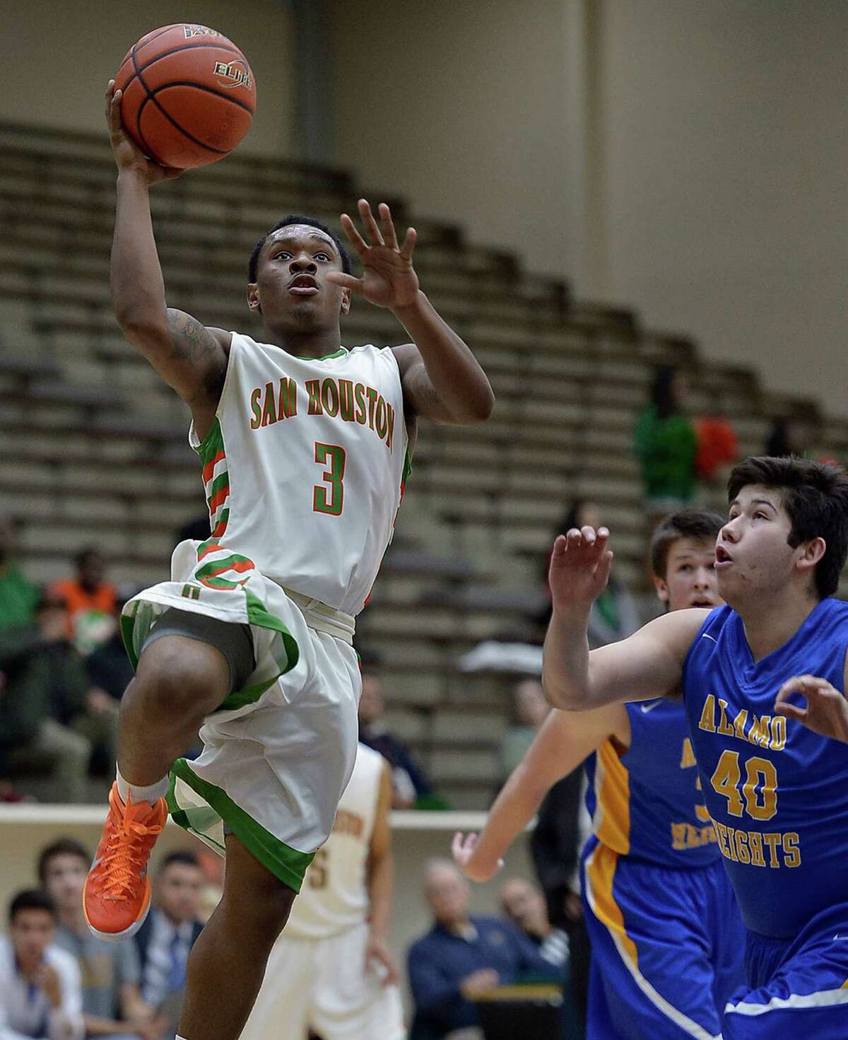 Sam Houston, Warren advance