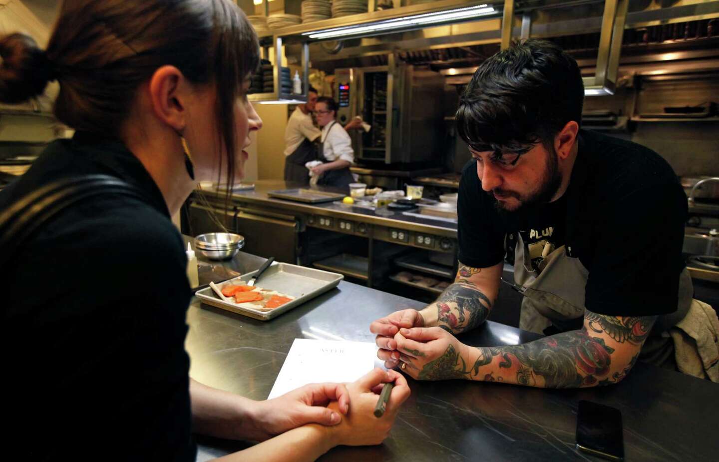 Startup that lets chefs review restaurants lands $4 million