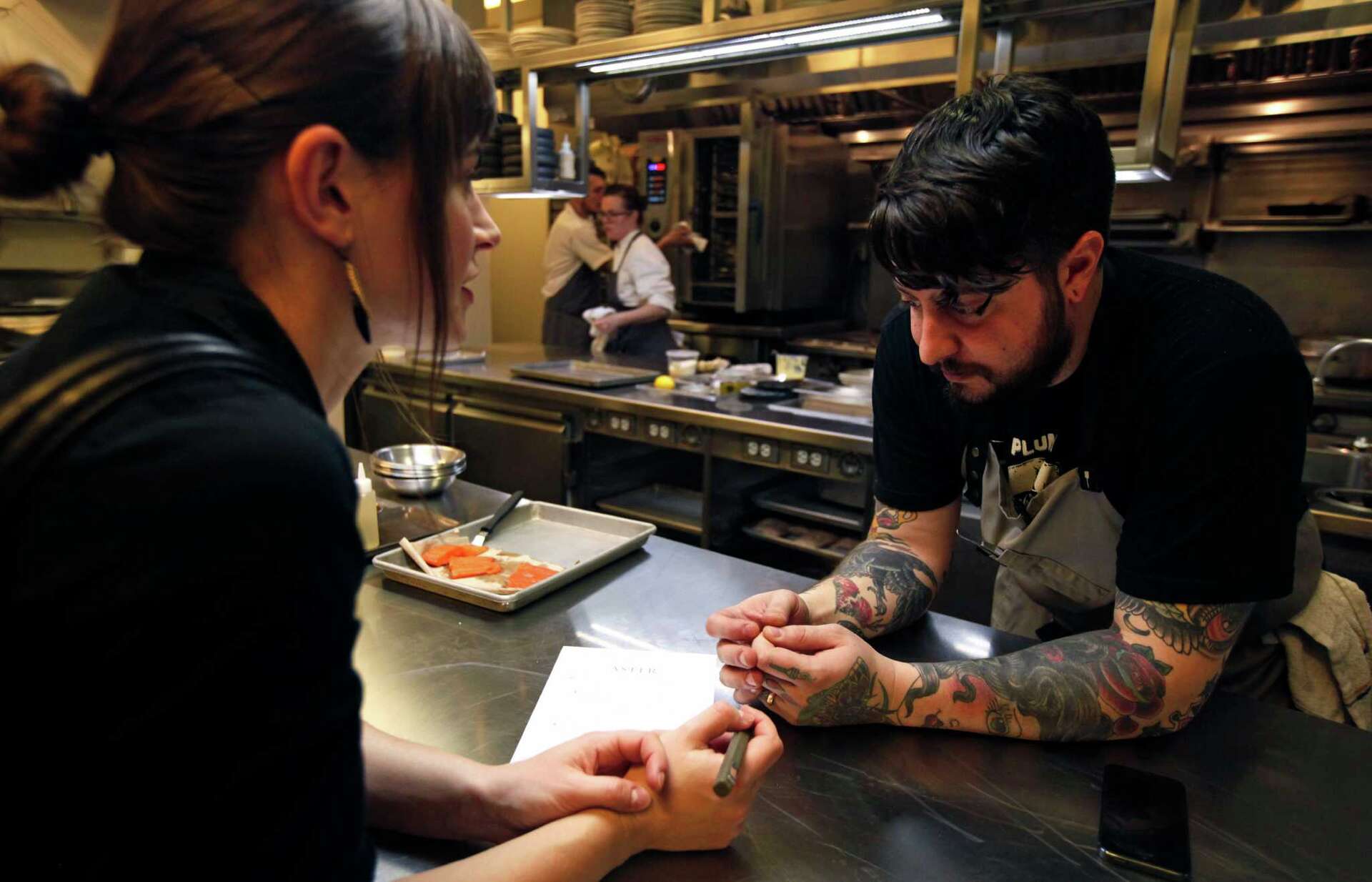 Startup that lets chefs review restaurants lands $4 million