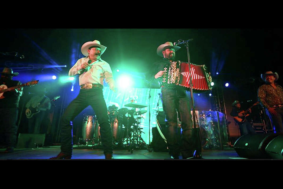 Tejano star Emilio Navaira dies at 53