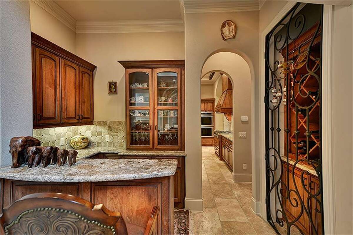 The 5 best new home listings in The Woodlands