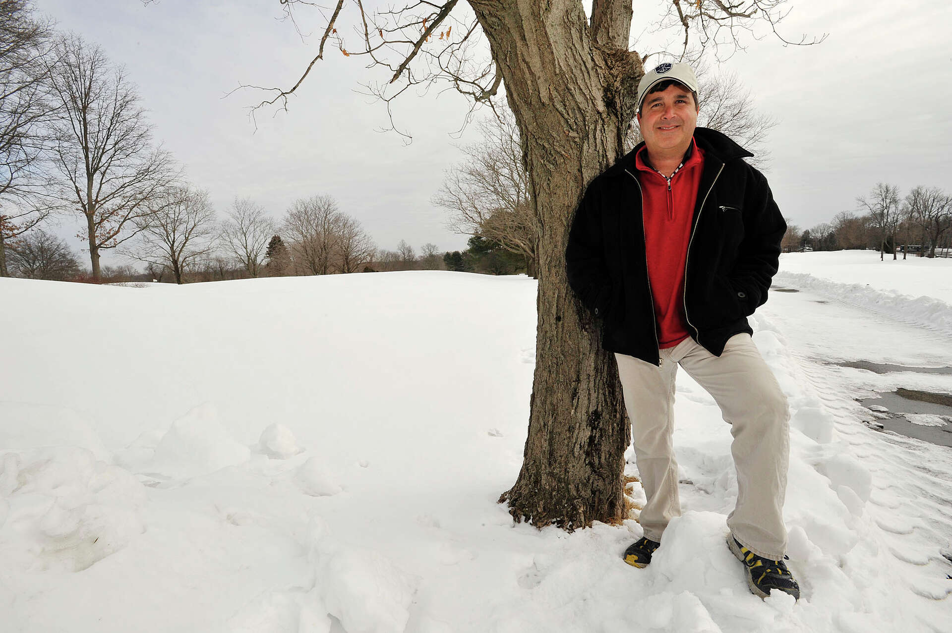 Hoping for throngs, golf courses await thaw