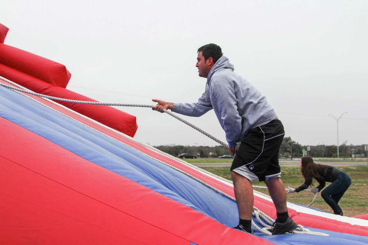 ThrillSeeker 5K Stunt Run brings inflatable stunts, fun to charity ...