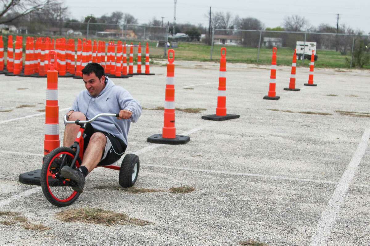 ThrillSeeker 5K Stunt Run brings inflatable stunts, fun to charity ...