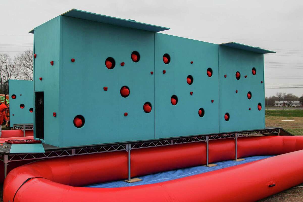 ThrillSeeker 5K Stunt Run brings inflatable stunts, fun to charity ...