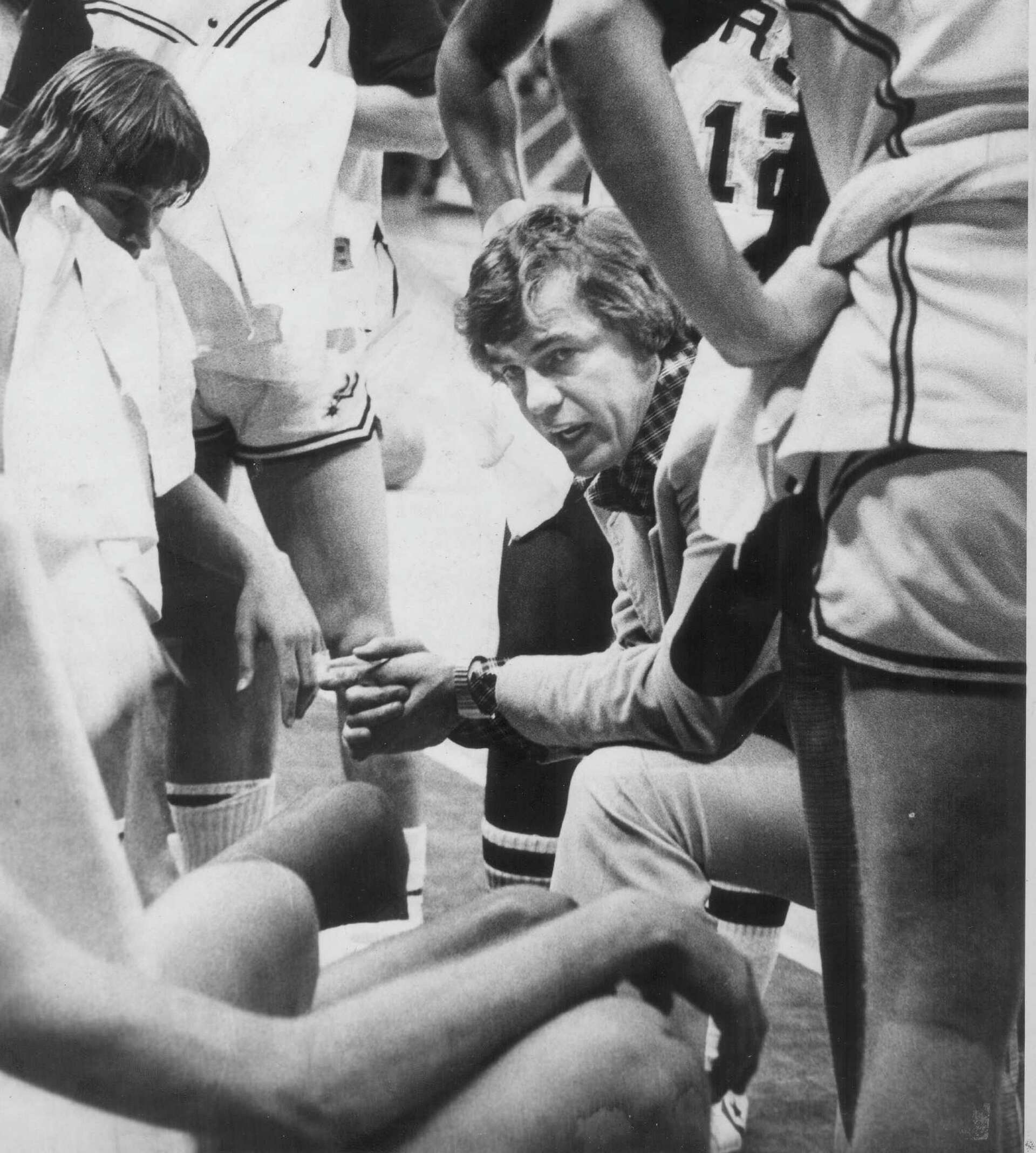 Doug Moe, who coached Spurs to brink of NBA finals in 1979, dies at 87