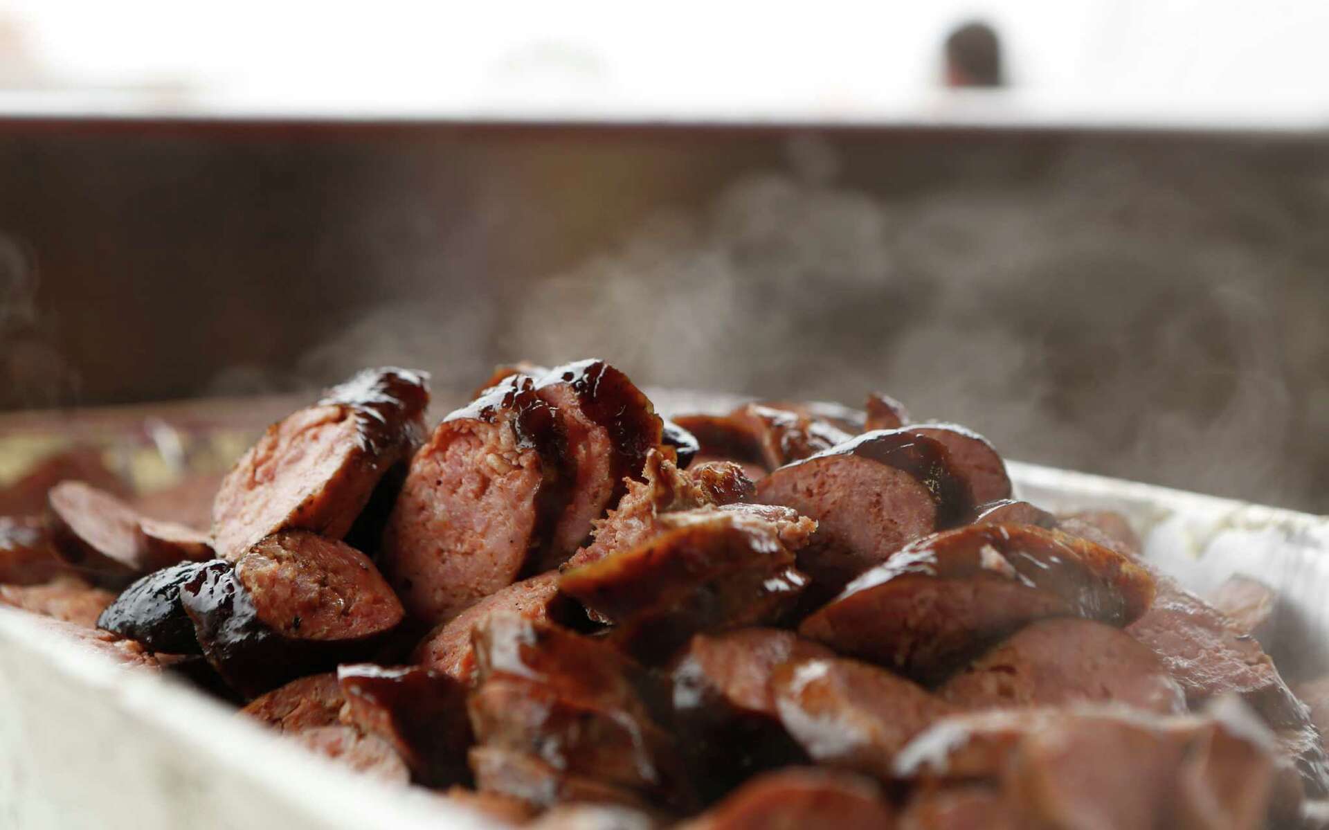 Big flavors, bigger servings dominate Midway food offerings