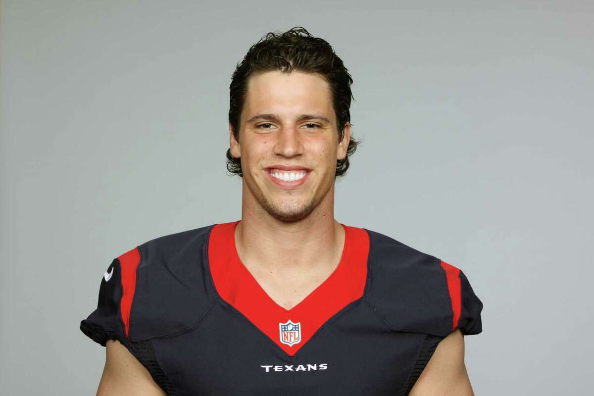 Texans' Cushing recovers from three surgeries Texans' Cushing recovers from three surgeries