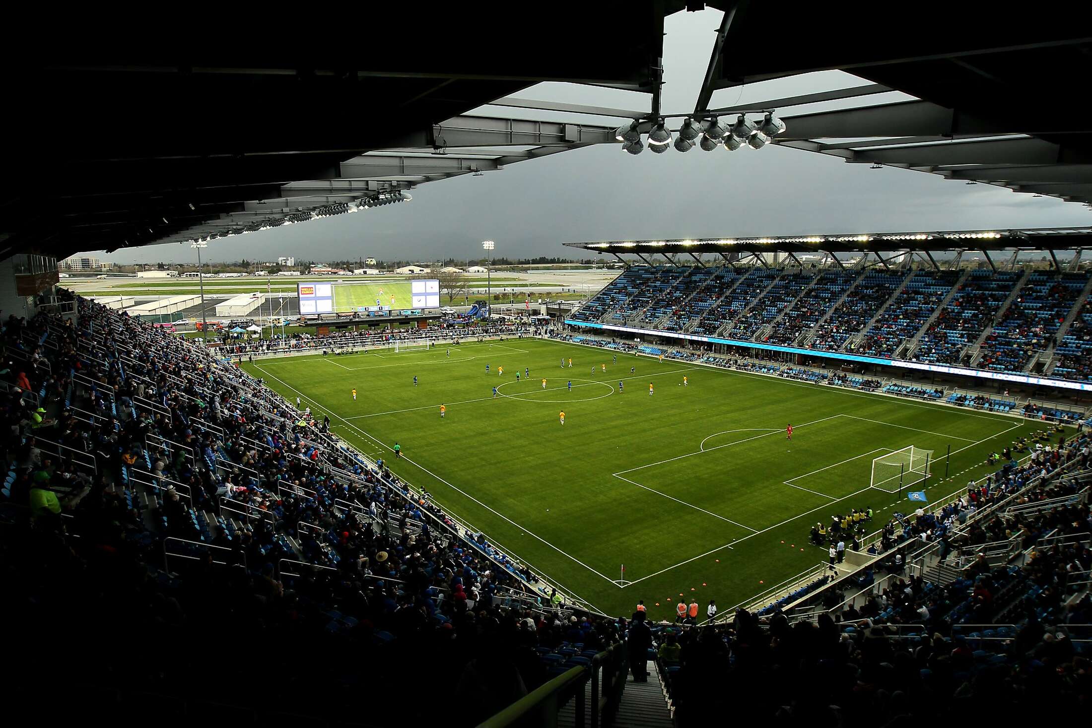 Quakes open new stadium with exhibition win