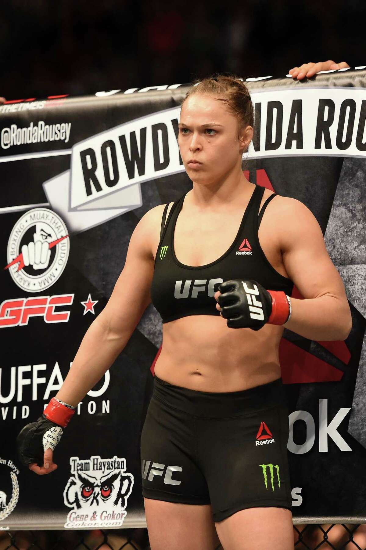 Ronda Rousey needs 14 seconds to stop Cat Zingano at UFC 184
