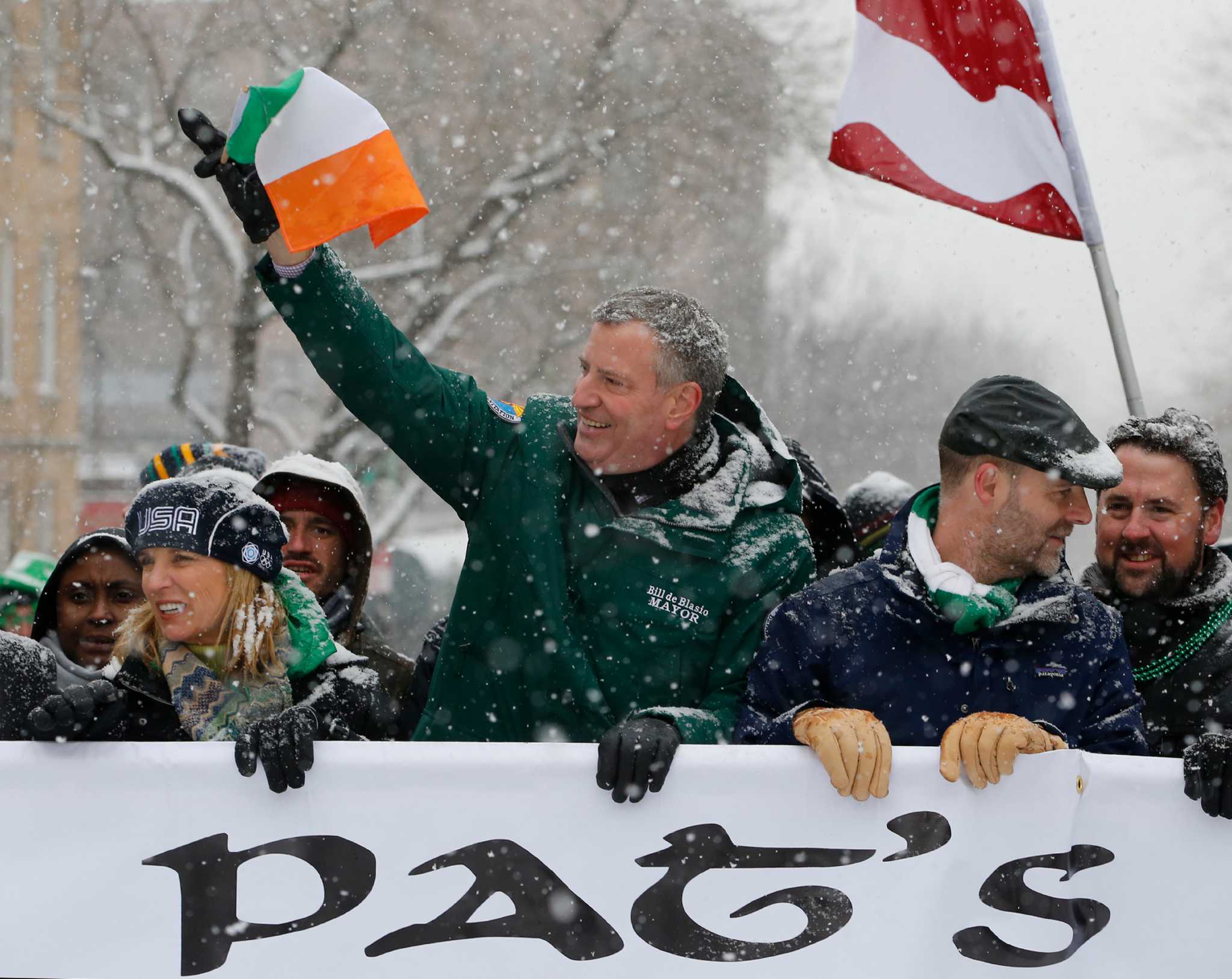 De Blasio marches in St. Pat's For All parade