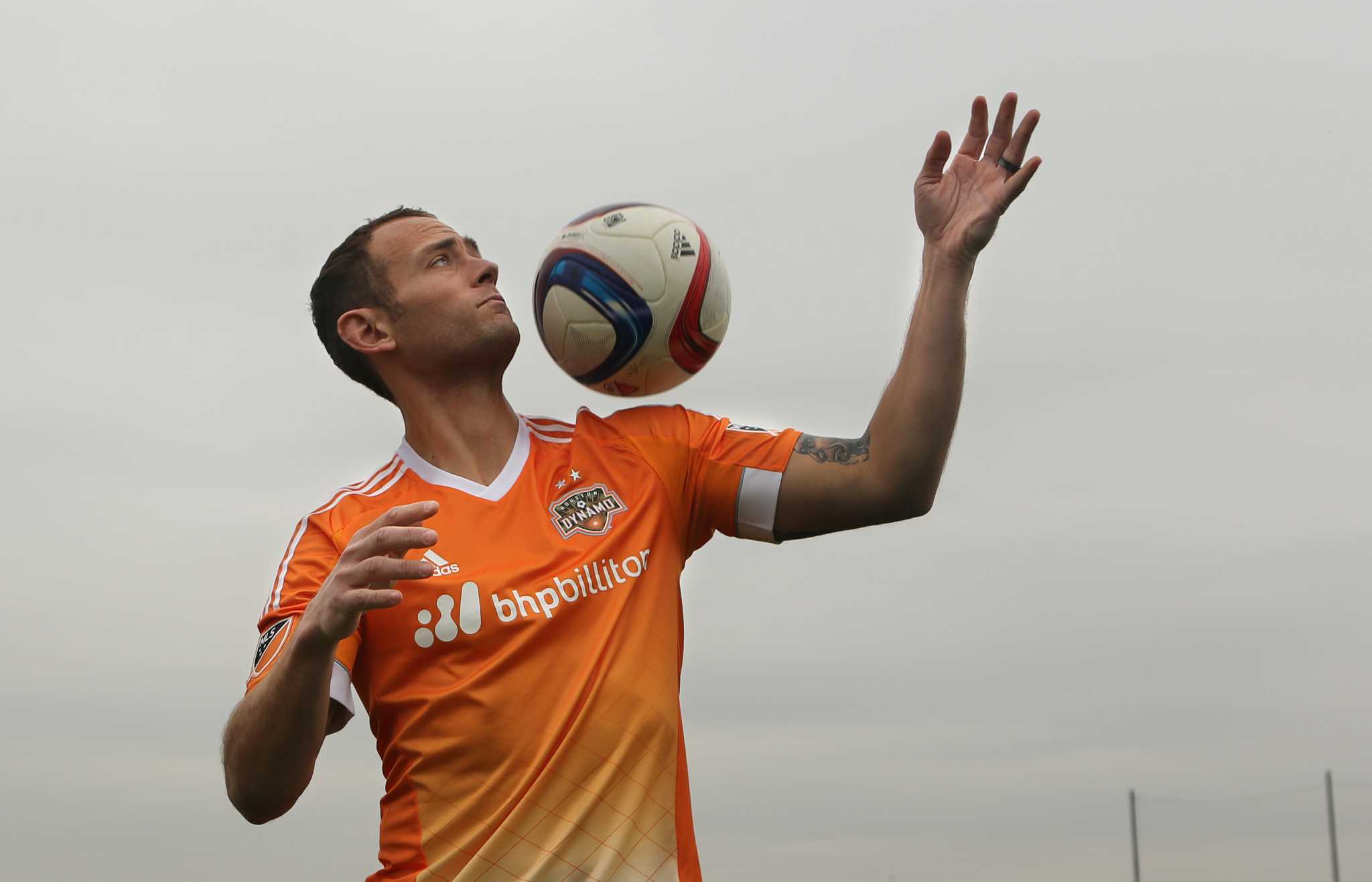 Dynamo show off 2015's new uniforms