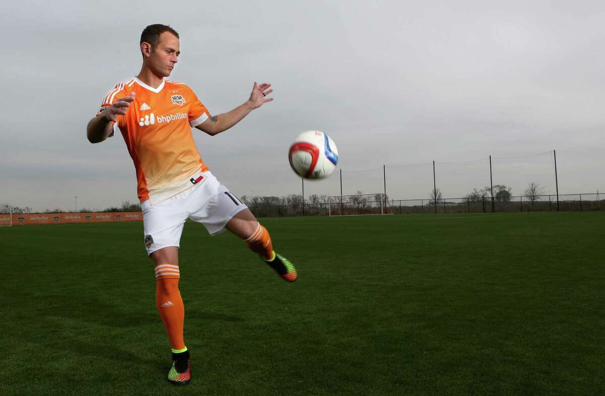Dynamo show off 2015's new uniforms