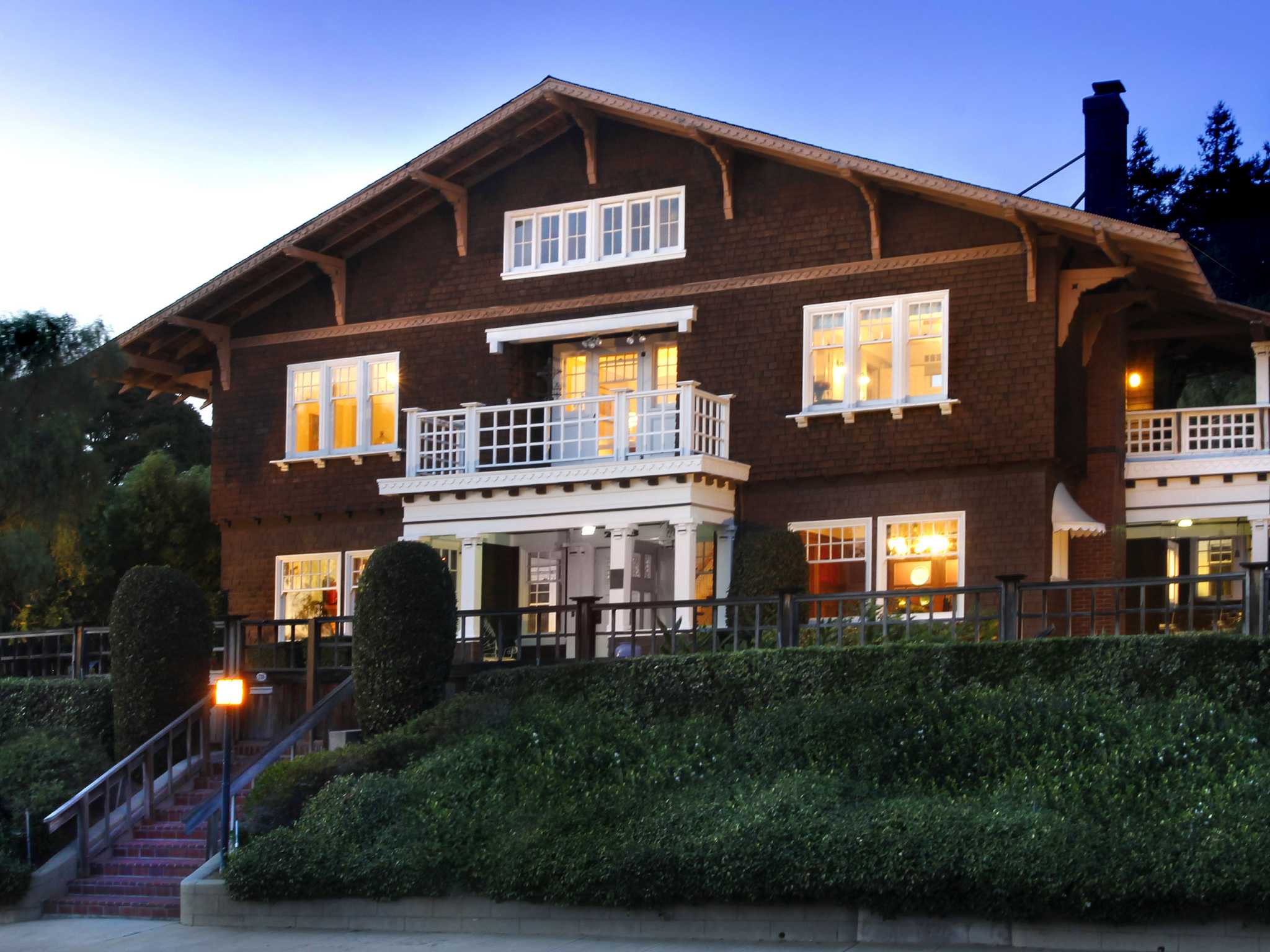 Julia Morgan-designed Vallejo home example of First Bay Tradition