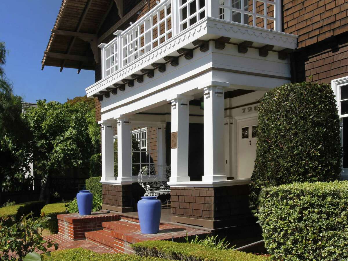 Julia Morgan-designed Vallejo home example of First Bay Tradition