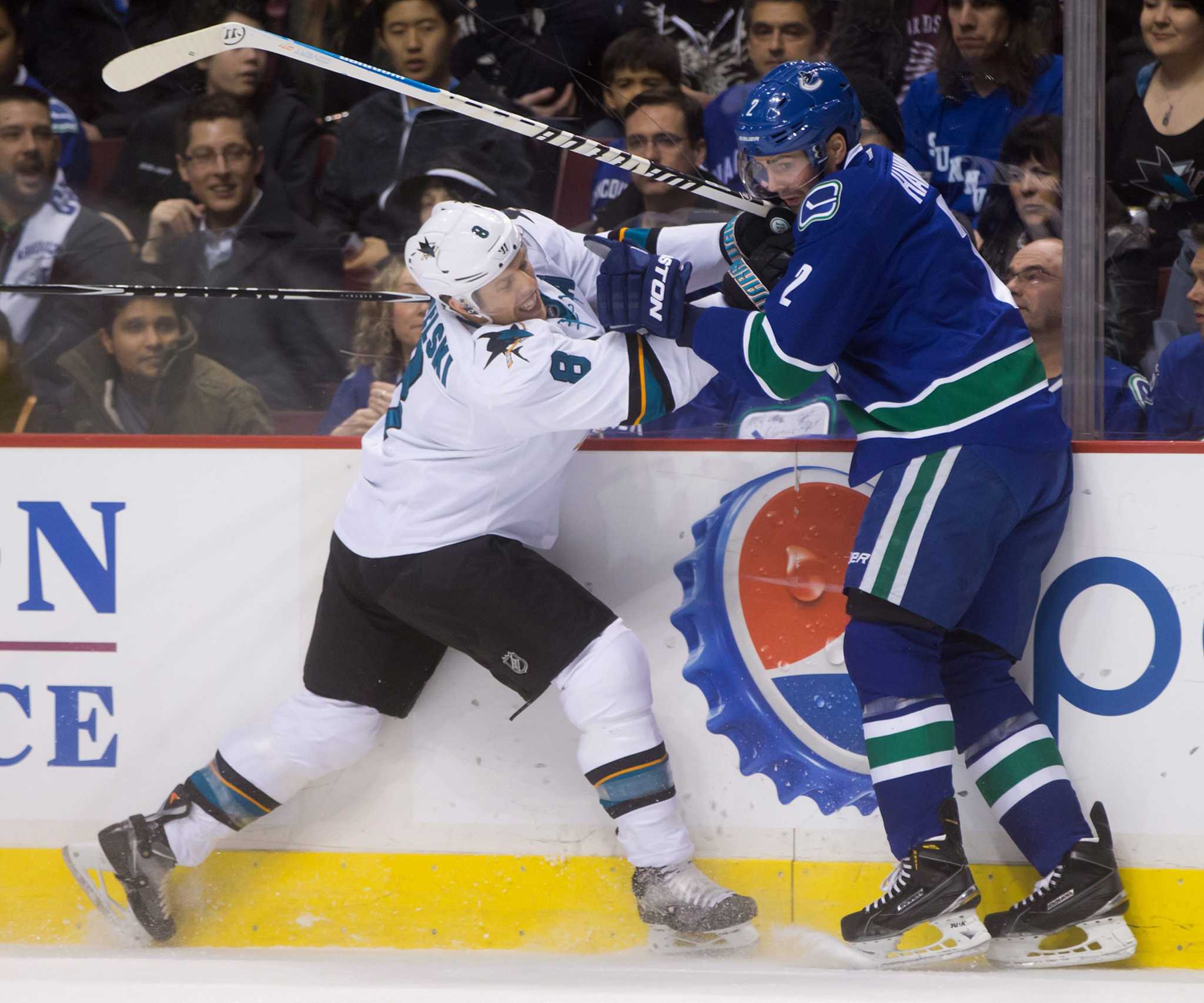 Sharks show no mercy, rout Canucks
