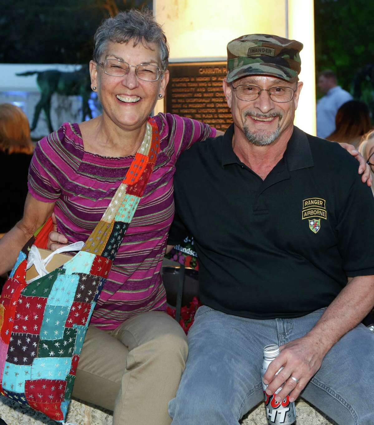 Heartthrob Hunter Hayes takes rodeo spotlight