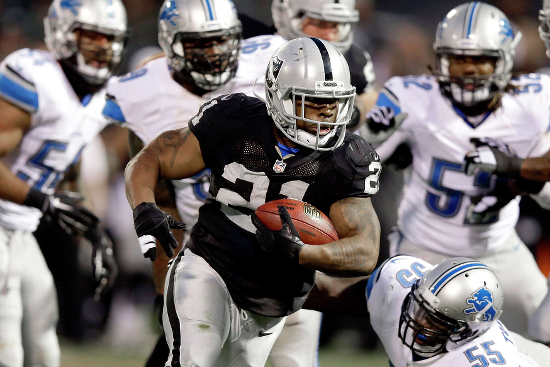 Raiders running back Maurice Jones-Drew retires at 29