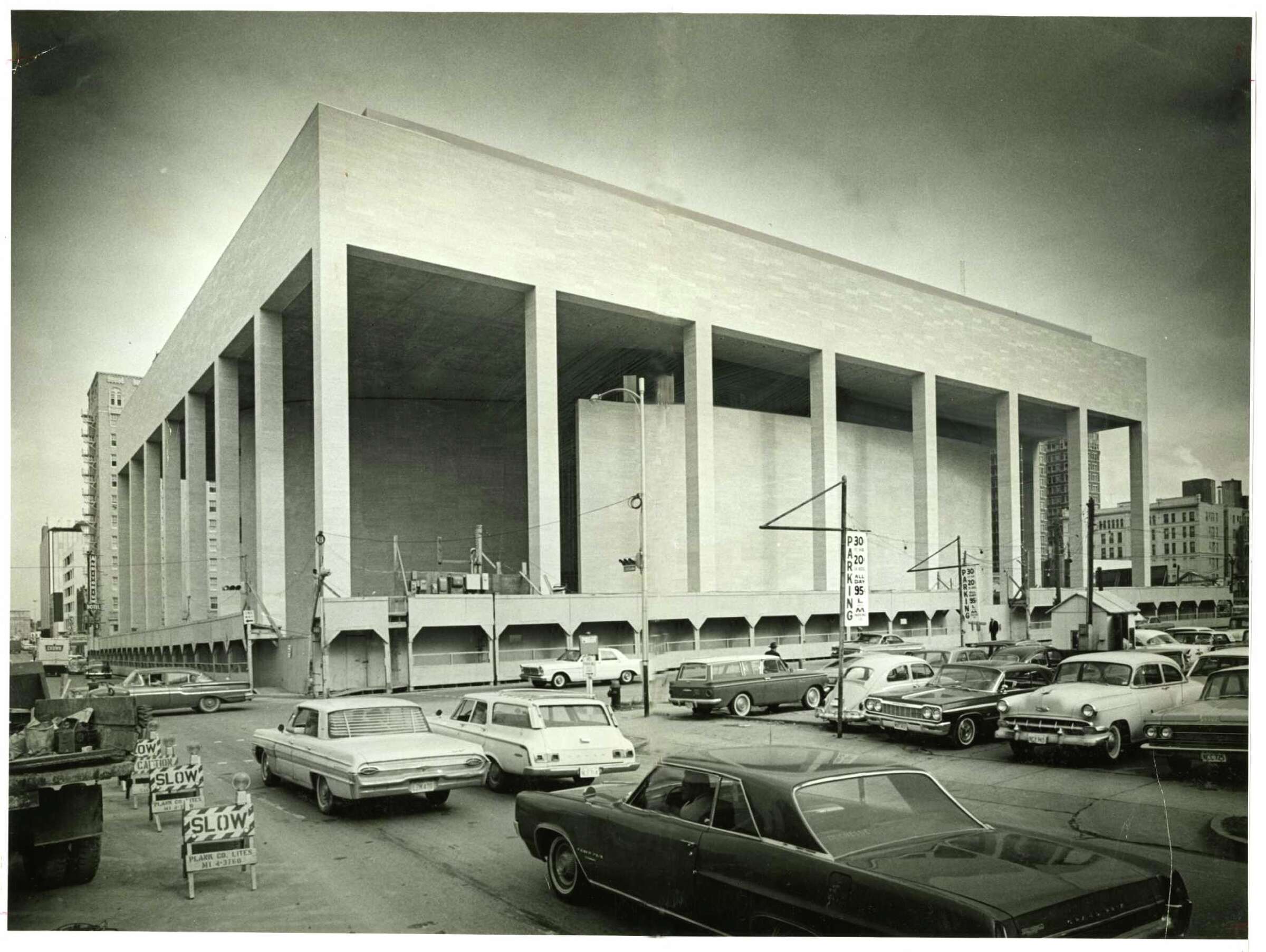 Photos: Vintage construction pics of Houston's favorite landmarks