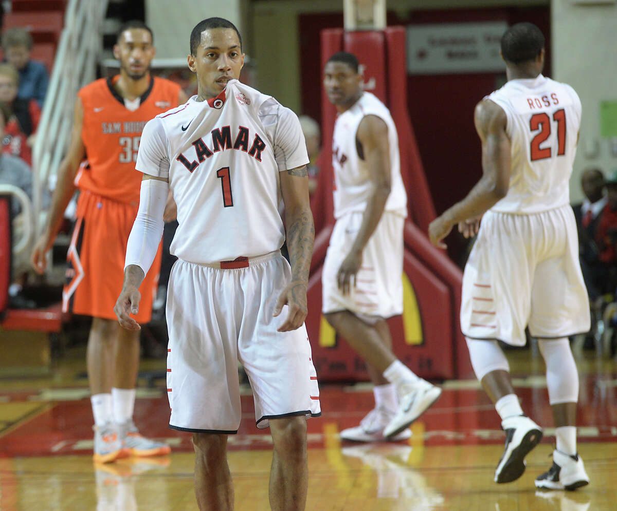 Four Lamar seniors play last game in loss to Sam Houston