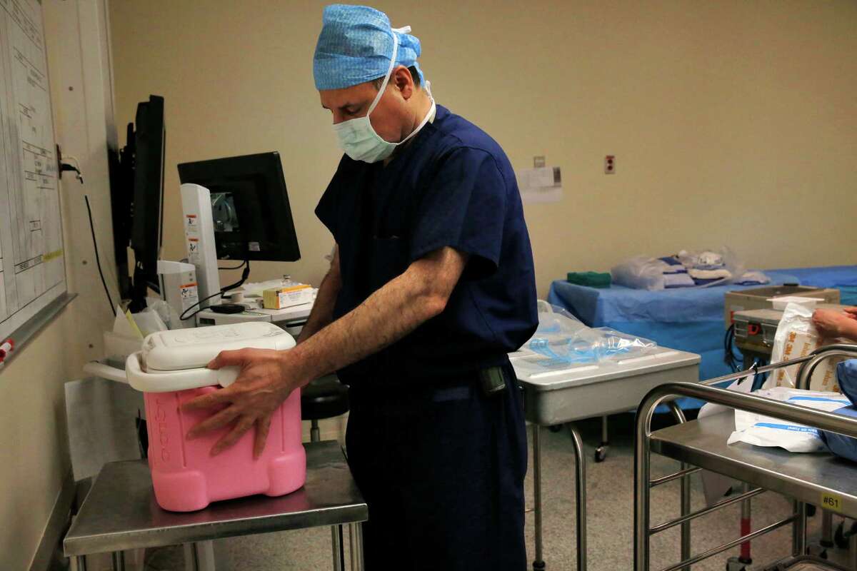 3 transplants in rare 6-way kidney swap completed in S.F.